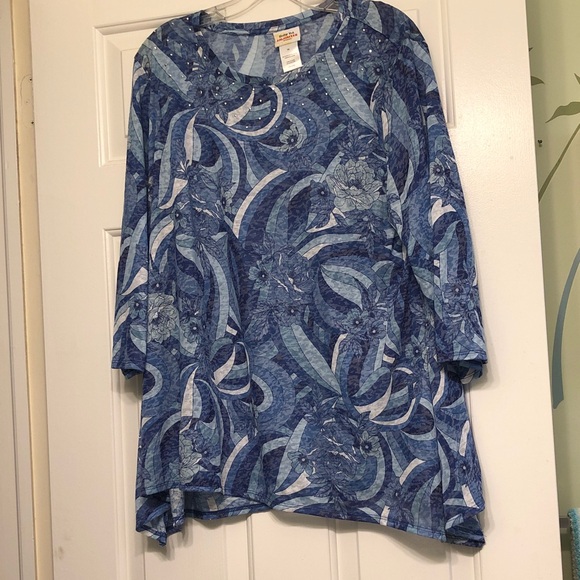 Ruby Rd. | Tops | Ruby Rd Blue And White Floral Tunic | Poshmark